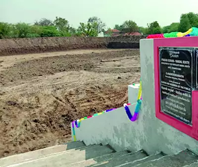 Sivaganga villagers dig oorani with help of NGO | Pradan